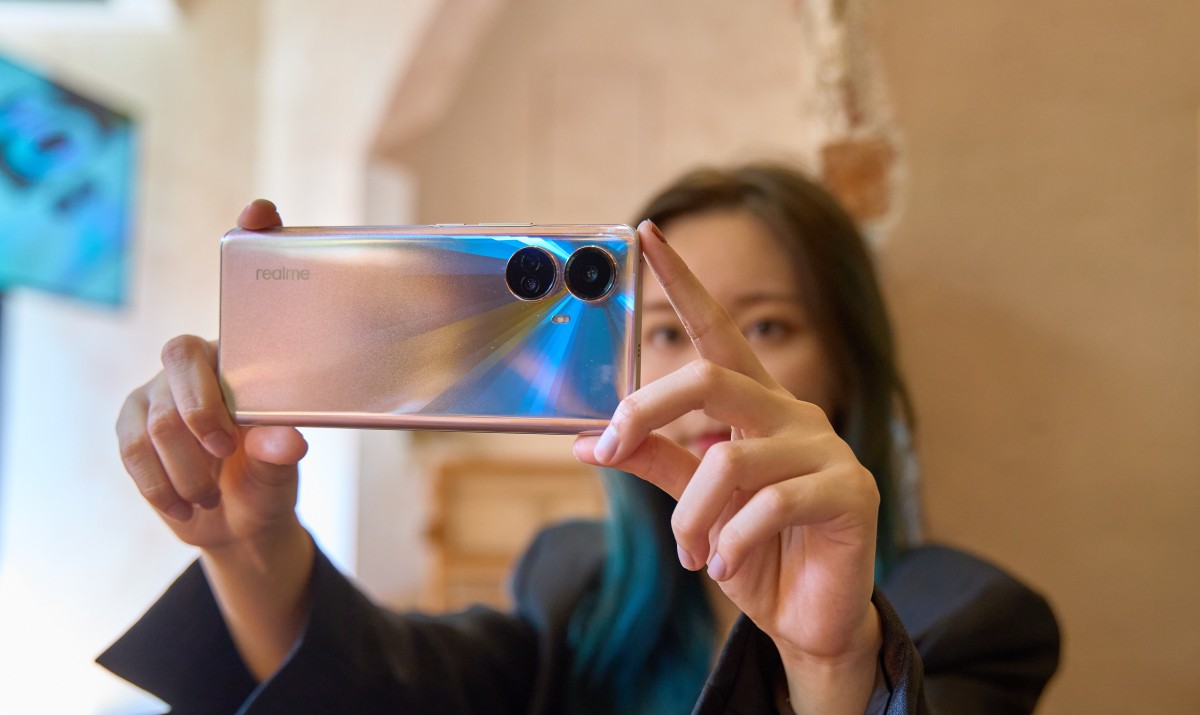 Realme 10 Pro+ 5G & 10 Pro 5G Malaysian pre-order promo includes ...
