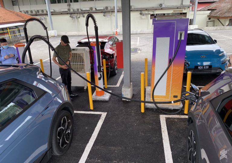 Gentari launches Malaysia's first Dynamic Power Sharing EV charger in Bangi, priced at RM1 per ...