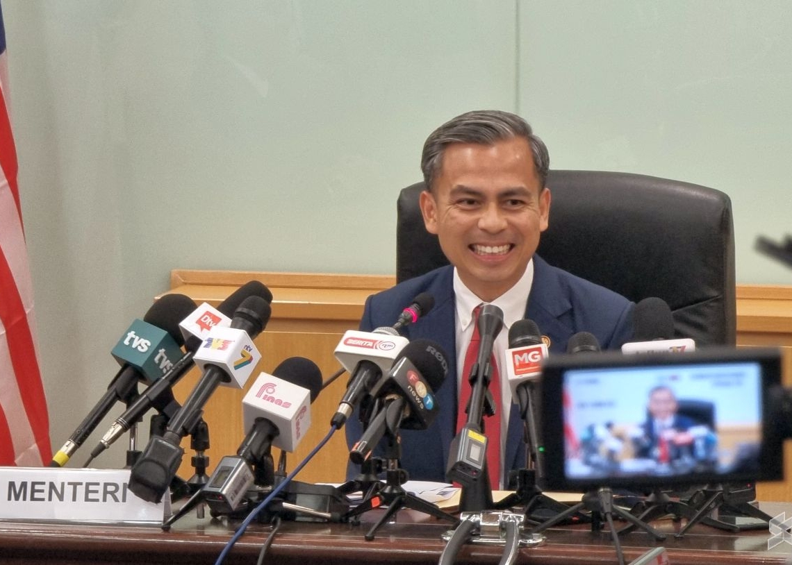 [ UPDATE ] Fahmi: DNB's 5G coverage is at 59.5%, CelcomDigi and TM's ...