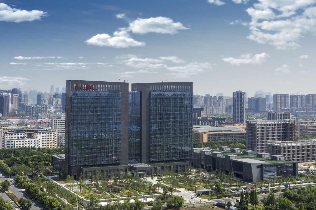 How AI and 5G are becoming the driving force behind the digital transformation of businesses