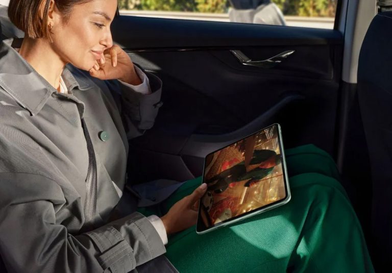 OnePlus Pad: An Android tablet with a bizarre circular centre camera ...