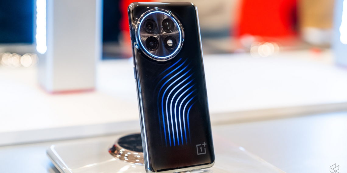OnePlus 11 Concept boasts Active CryoFlux liquid cooling to improve ...