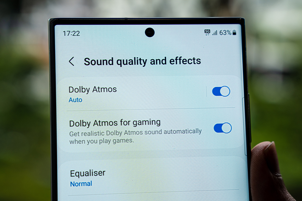 Samsung Galaxy S23 Ultra: Take mobile gaming on the go or dock it for a ...