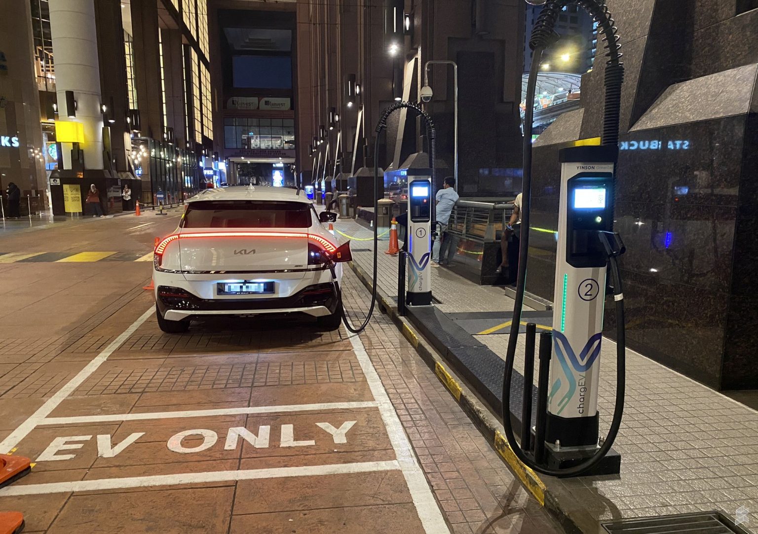 ChargEV, PLUS to build EV charging hub at R&R Seremban Southbound, 8 bays with up to 350kW DC ...