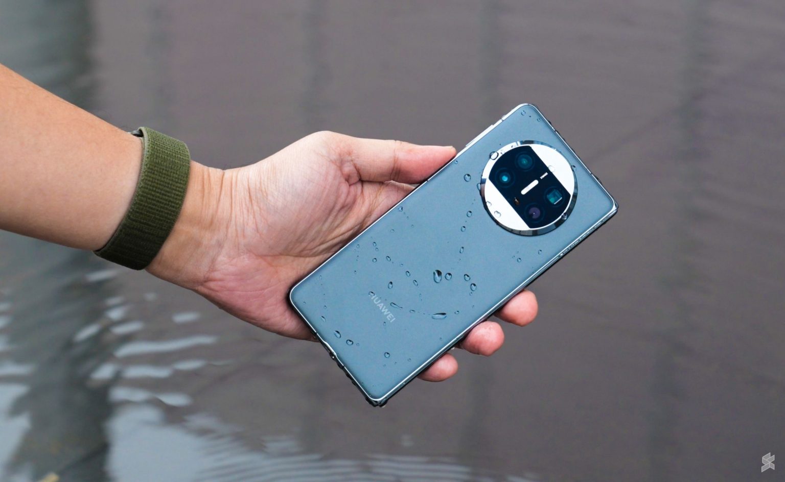 Huawei Mate X3: Finally, a water-resistant Samsung Galaxy Z Fold ...