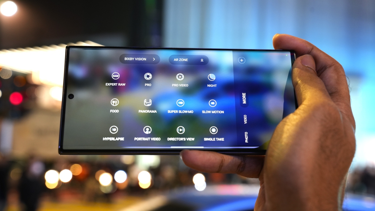 Get light trail shots by just adjusting these 2 camera settings on your ...