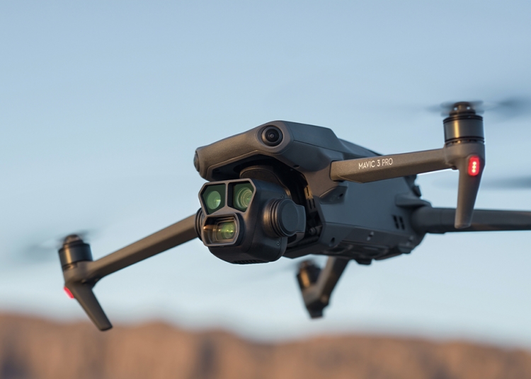 DJI Mavic 3 Pro: World's first triple camera drone with three focal ...