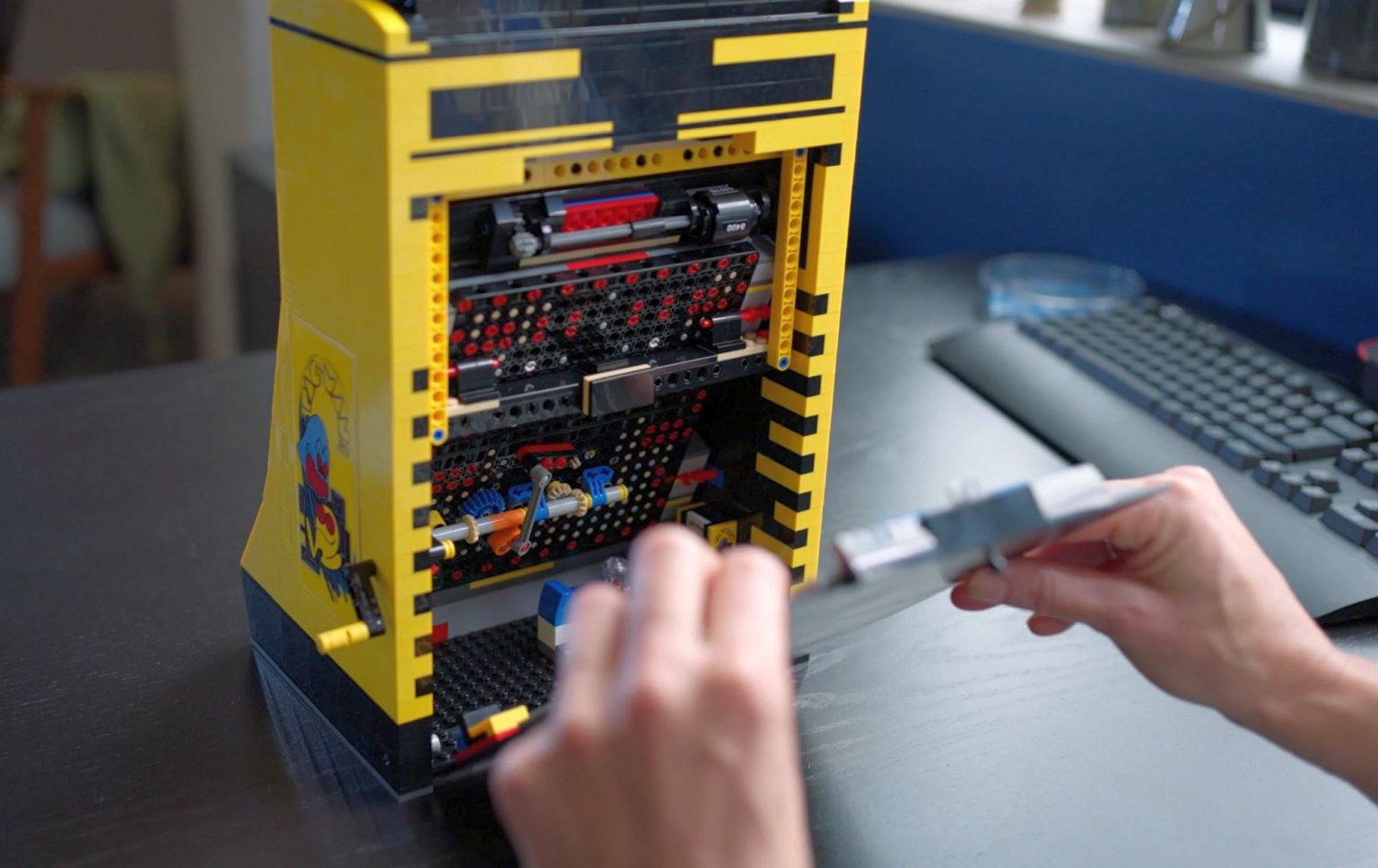 Lego celebrates Pac-Man's 43rd Birthday with this cool retro Arcade set ...