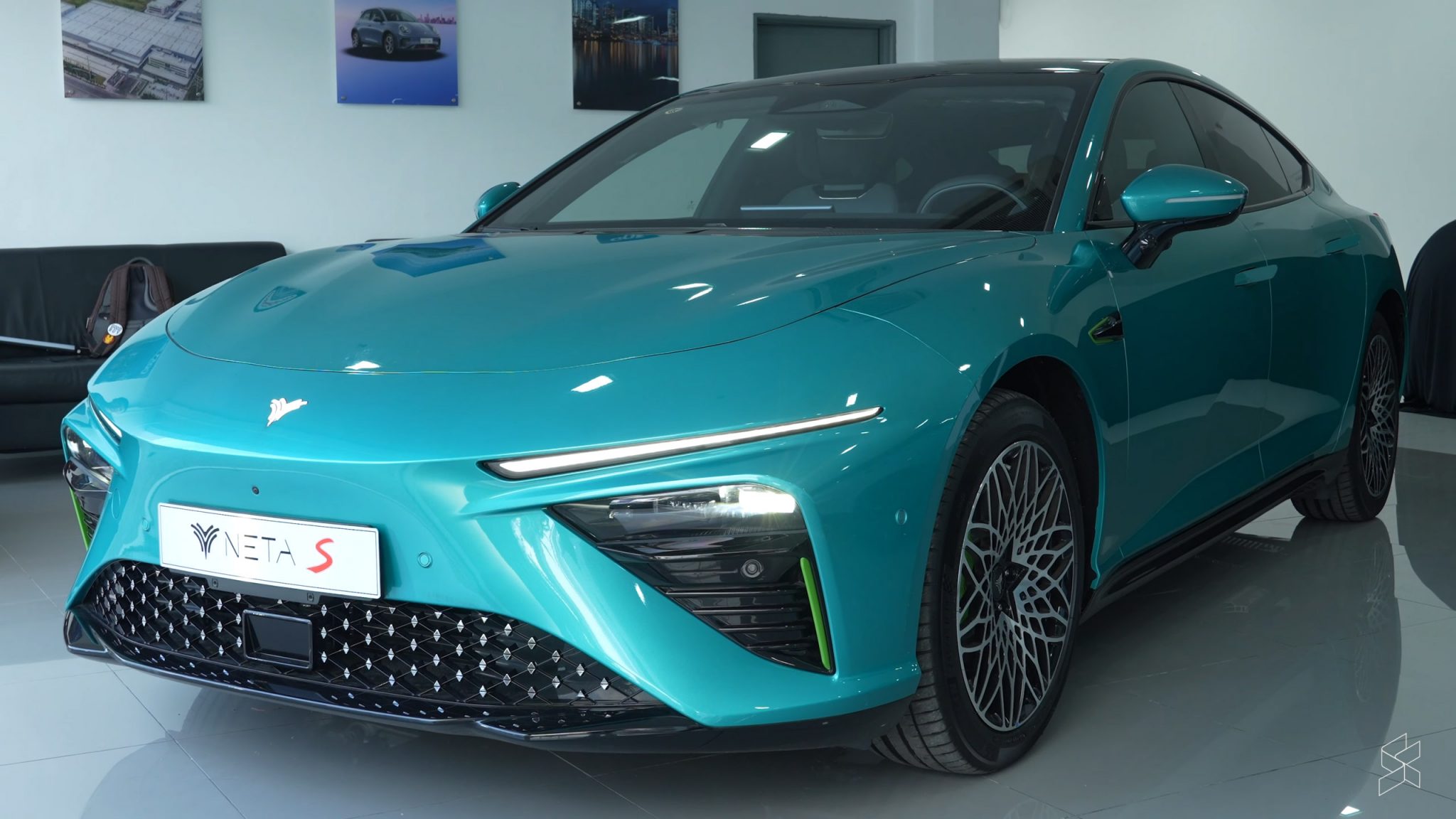 Neta S EV Malaysia: Lamborghini doors...on a sedan? - SoyaCincau