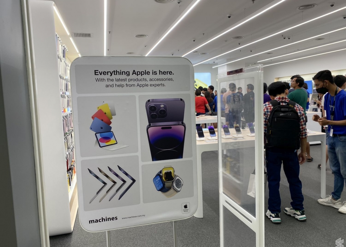 Machines open second Apple Premium Partner store located at 1 Utama. So ...