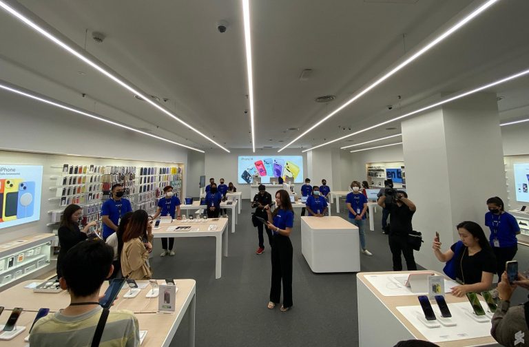 Apple Store Malaysia: Here's how it's different from your regular ...
