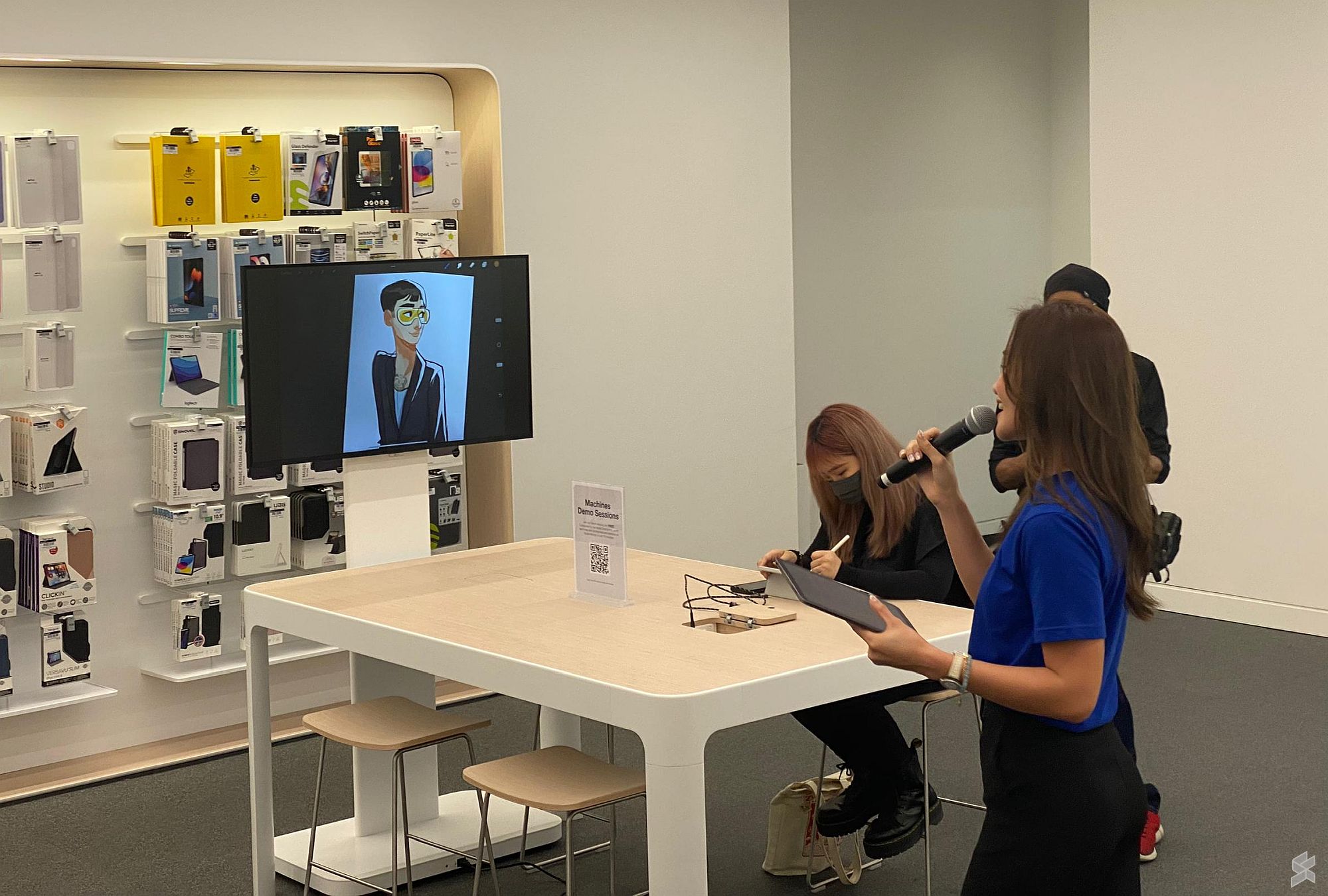 Machines open second Apple Premium Partner store located at 1 Utama. So ...