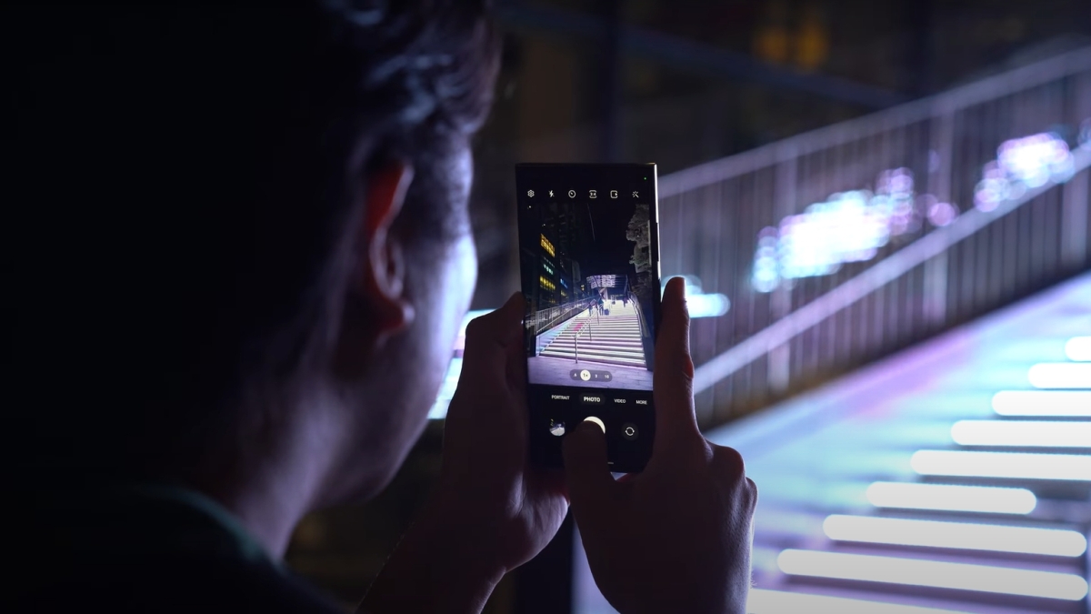 Capturing Night Portraits is as easy as pointing, framing, and shooting ...