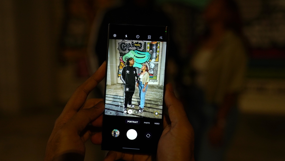 Capturing Night Portraits is as easy as pointing, framing, and shooting ...