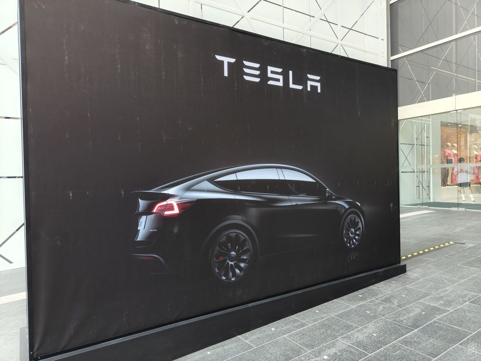 Tesla Malaysia official launch is all set at Pavilion KL. Here's how to ...
