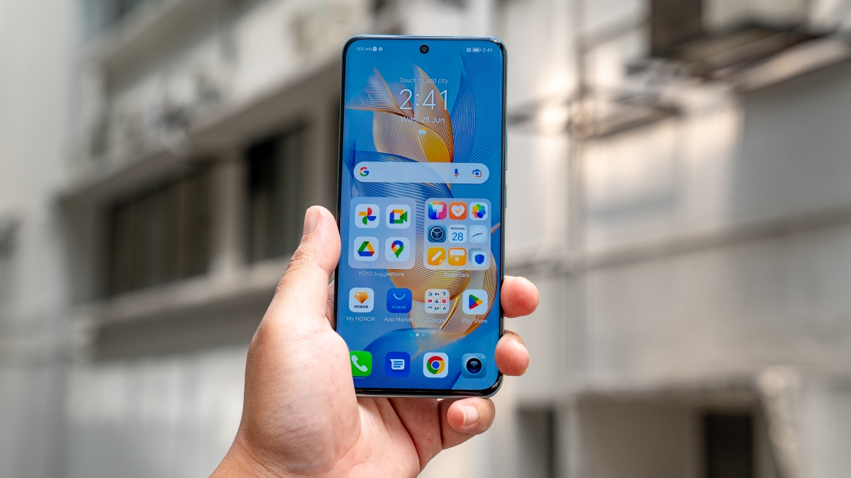 Here are 5 reasons why the HONOR 90 punches way above its price class