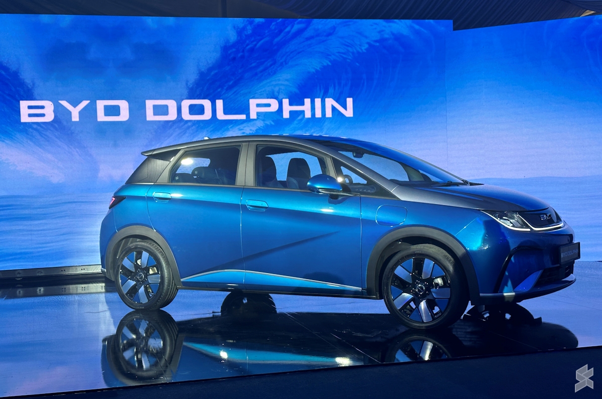 BYD Dolphin Malaysia: Early bird customers get free EV charging credits ...