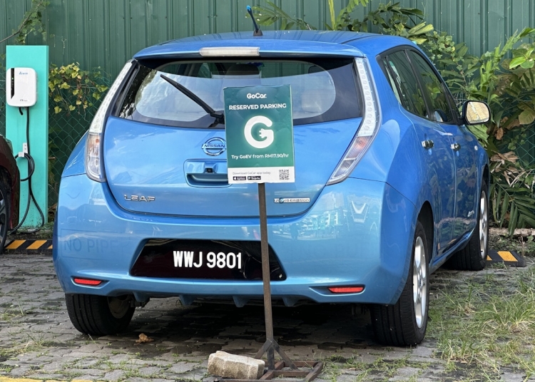 The OG Nissan Leaf is now the cheapest EV you can rent in Malaysia but ...