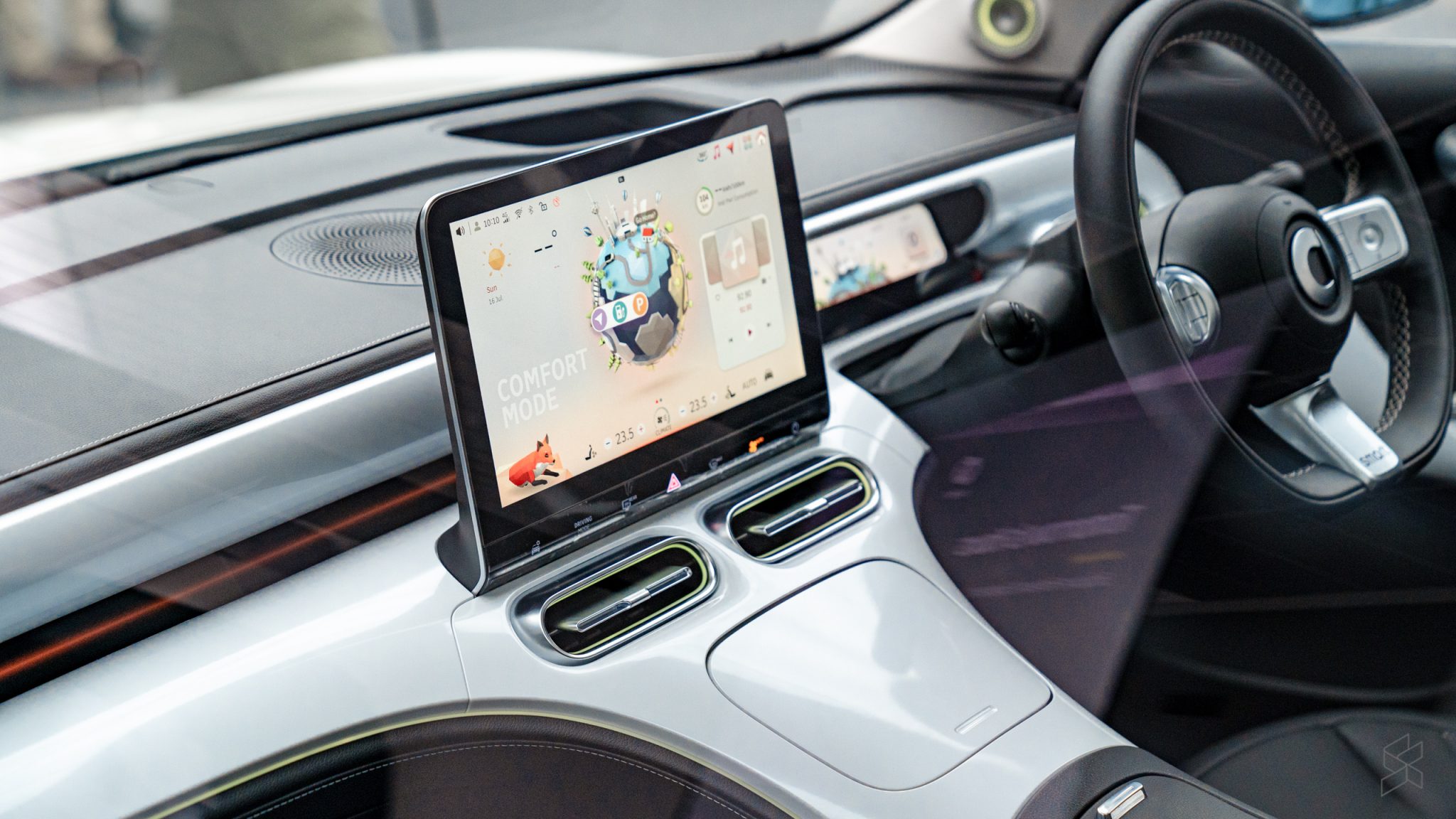 Smart #1 Malaysia: Here's the interior of the Malaysian-spec RHD model ...
