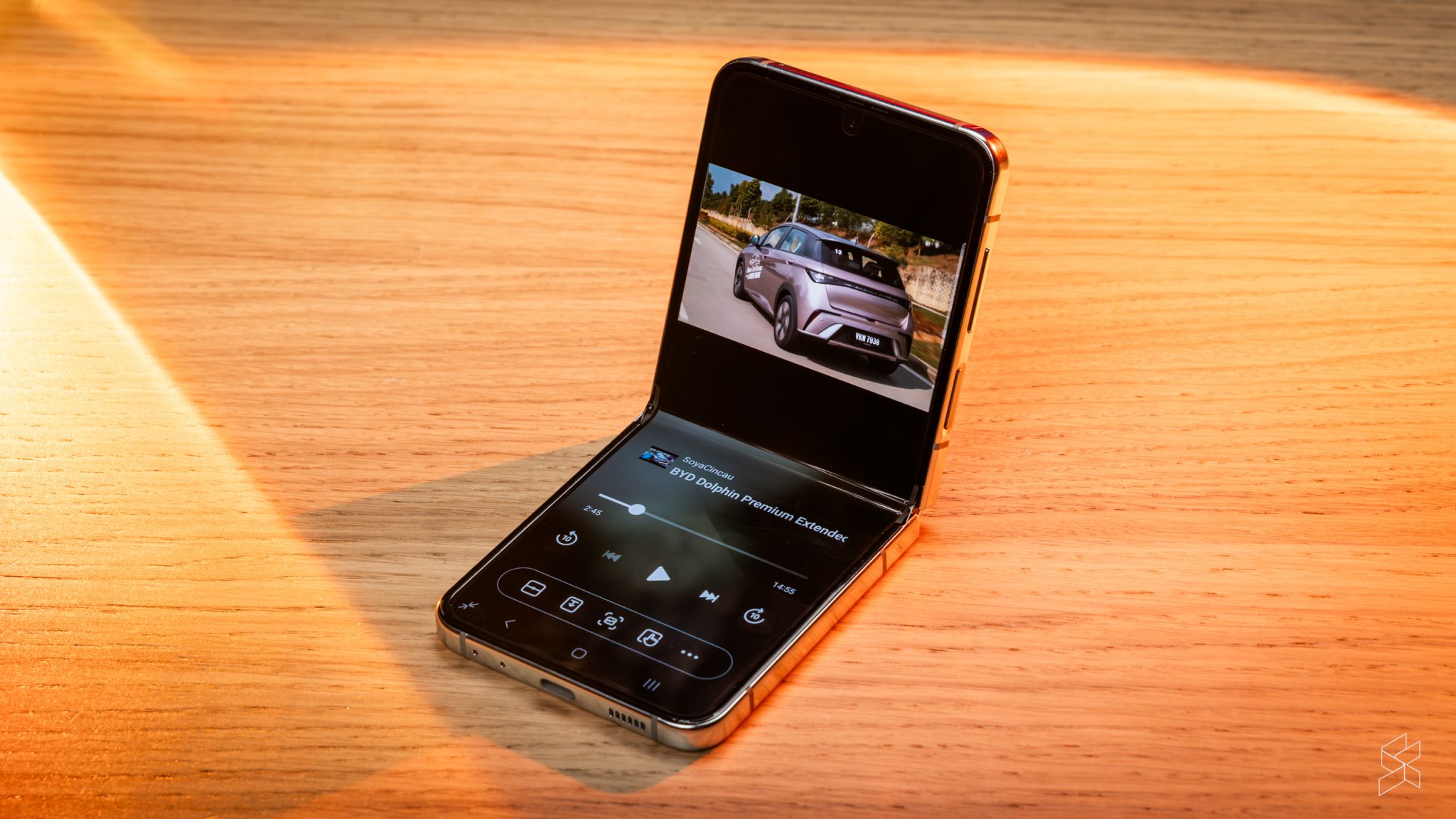 Samsung Galaxy Z Flip 5 Malaysia review: More than the sum of its parts ...