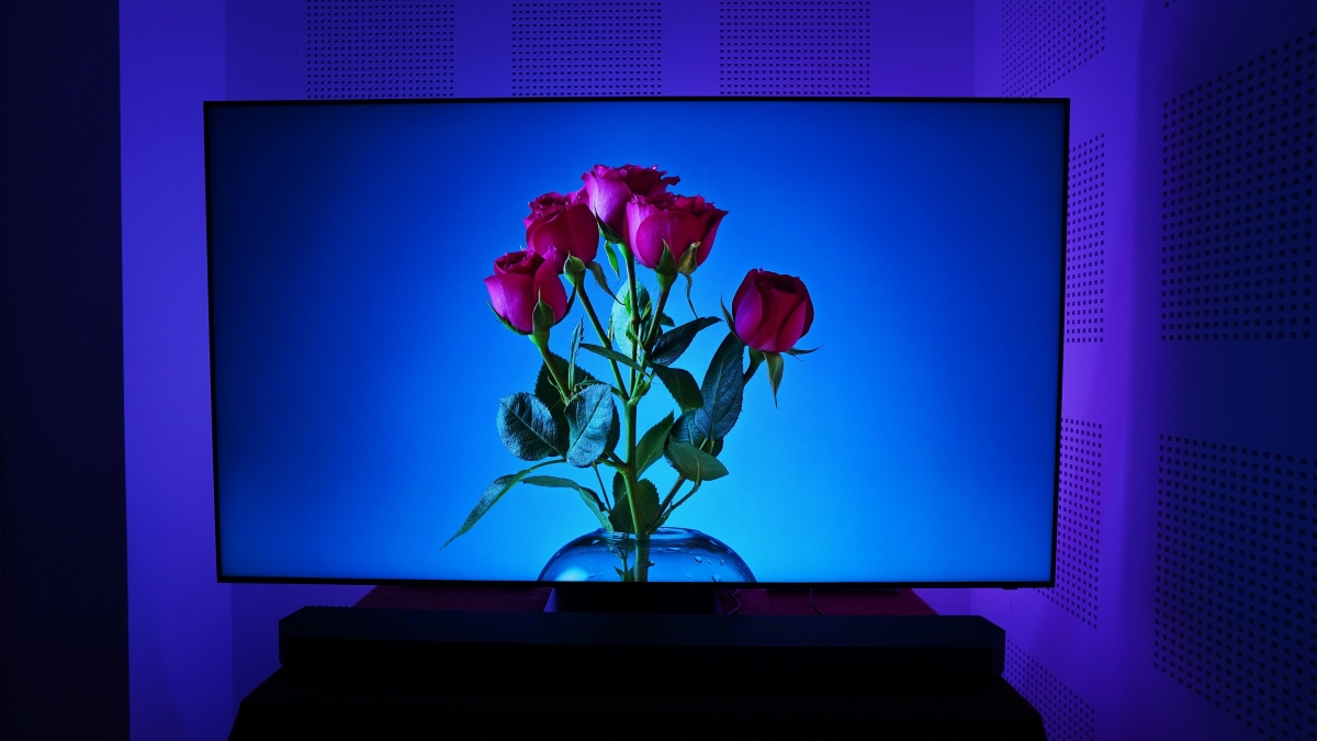 Here are features of the Samsung QN800C Neo QLED 8K TV to take note of