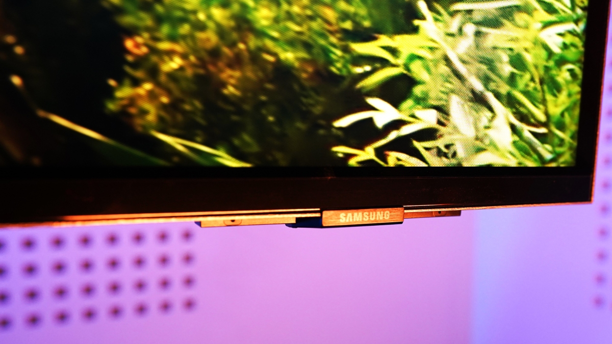 Here are features of the Samsung QN800C Neo QLED 8K TV to take note of