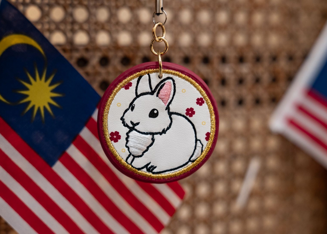 touch n go charm - SoyaCincau