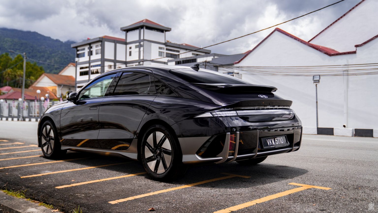 Hyundai Ioniq 6 RWD Malaysia: Driving from Taiping to Johor Bahru on a single charge - SoyaCincau