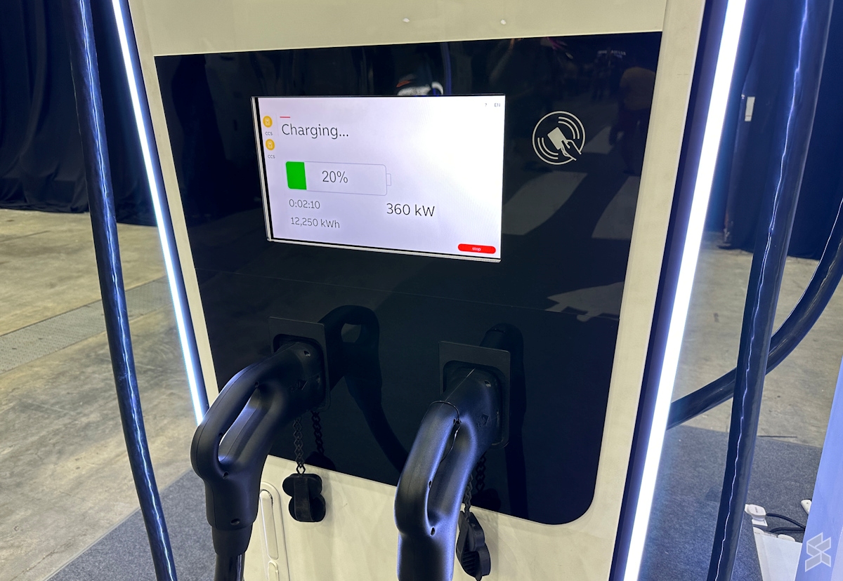 This ABB Terra 360 EV charger is more powerful than a Tesla ...