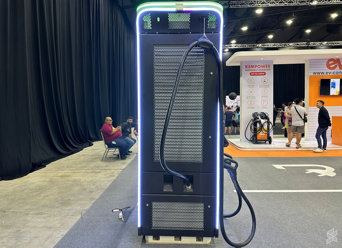 This ABB Terra 360 EV charger is more powerful than a Tesla ...