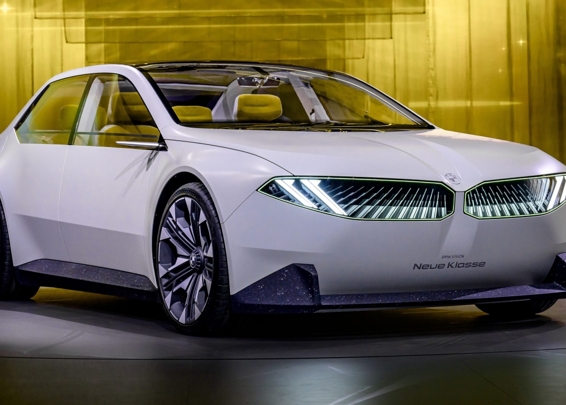 BMW Vision Neue Klasse: Electric sports sedan concept promises 30% more ...