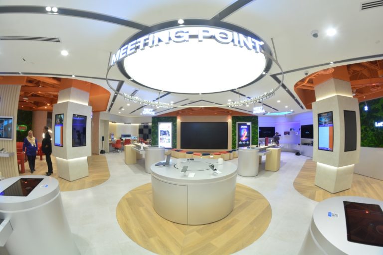 Unifi Concept Store KLCC: A one-of-a-kind retail and digital experience ...
