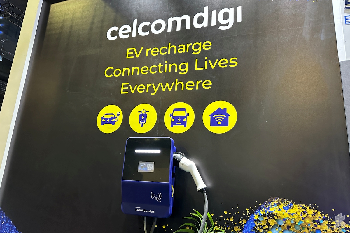 Yinson’s ChargEV, RydeEV, and DrivEV to utilise CelcomDigi 4G and 5G networks - SoyaCincau