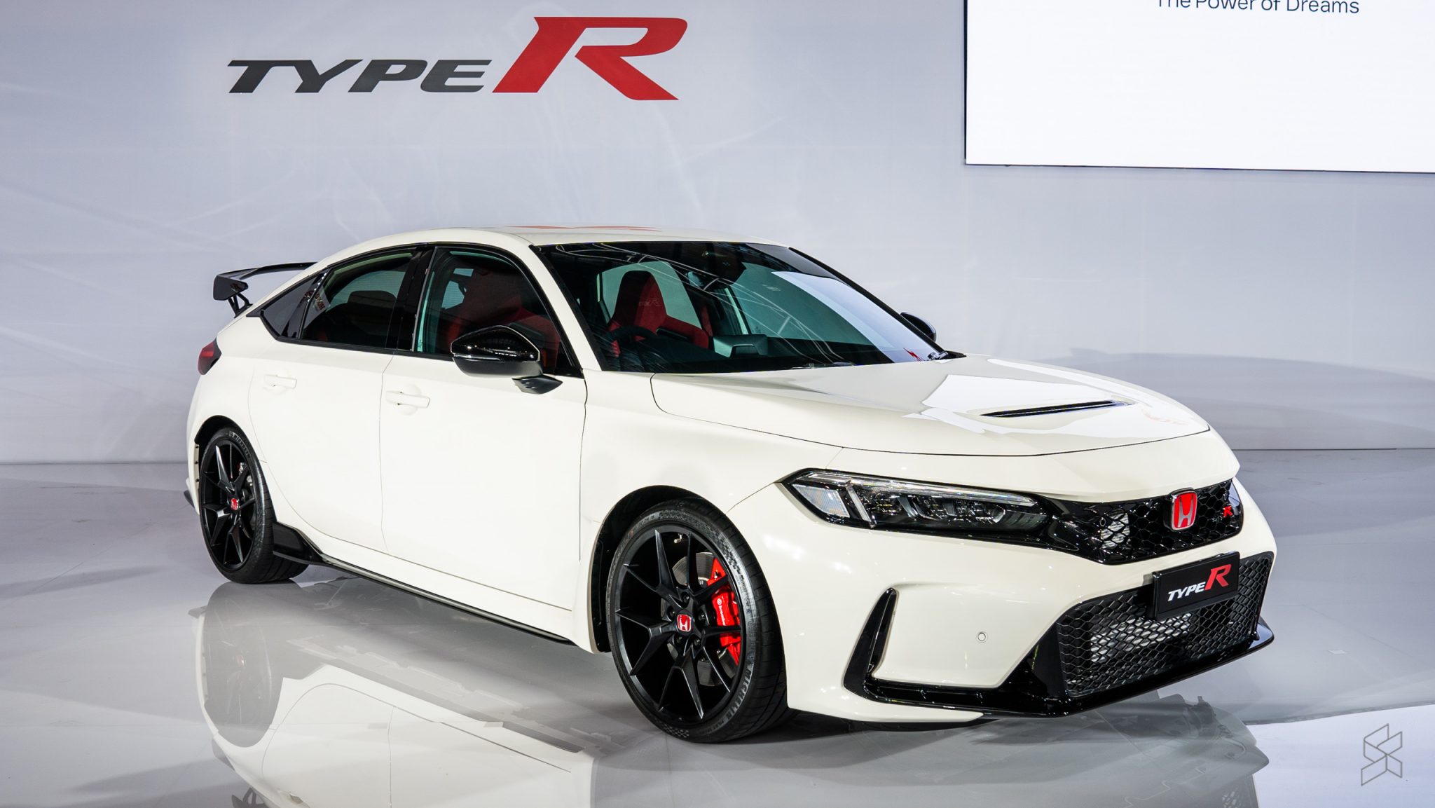 Honda Civic Type R 2023 Malaysia: Why is this hot hatch so expensive ...