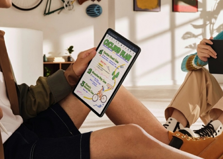 Achieve a sensation closer to real paper with the HUAWEI MatePad 11 ...