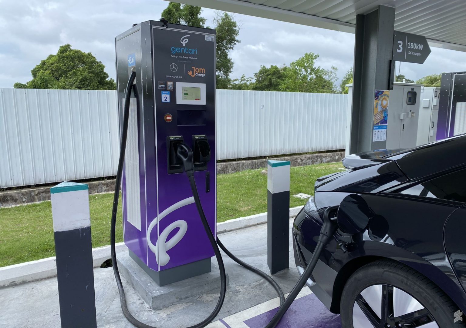 Selangor to use EVs for exco cars and Smart Buses in 2024