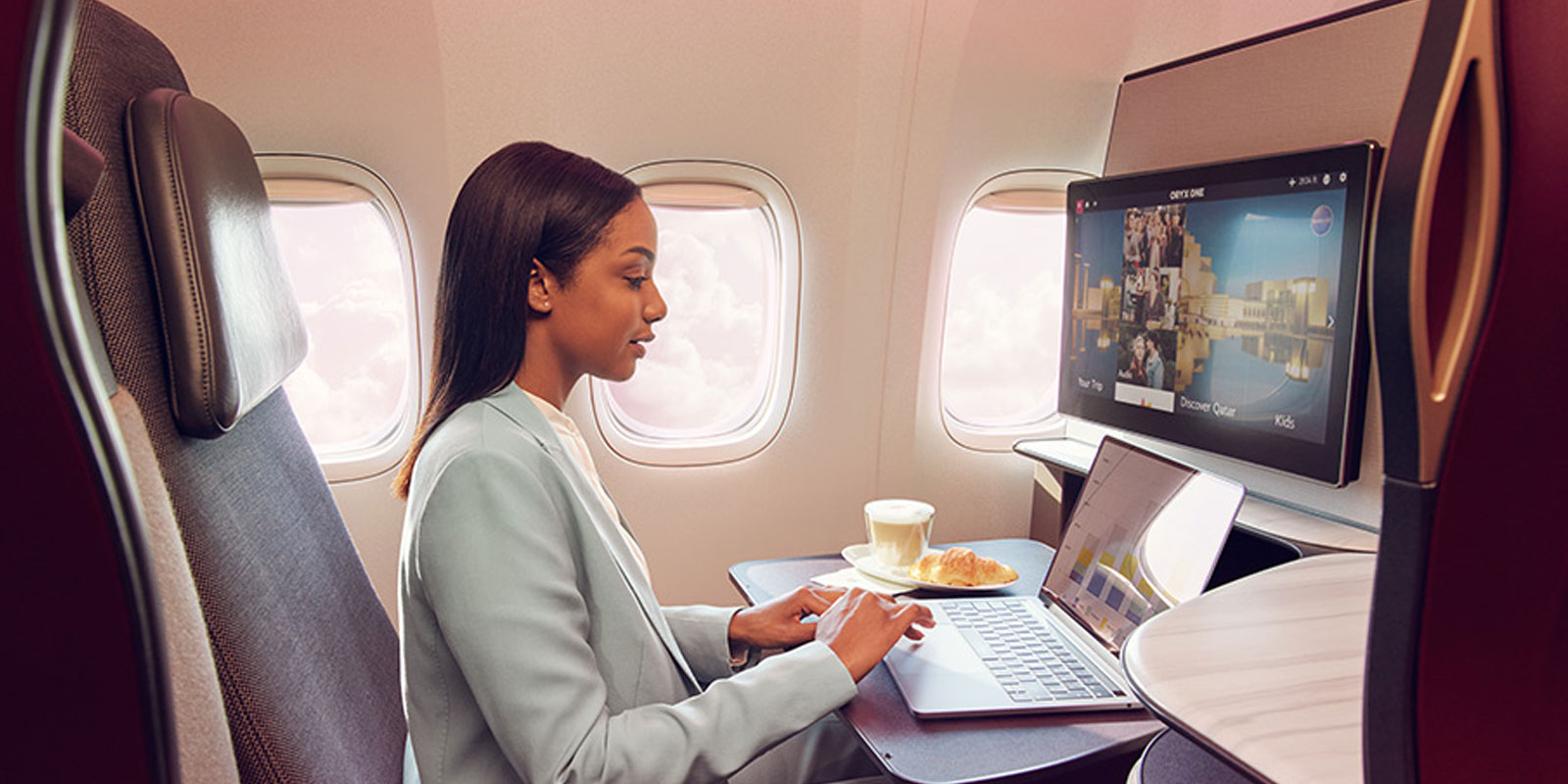 Qatar Airways chooses Starlink for future complementary in-flight high ...