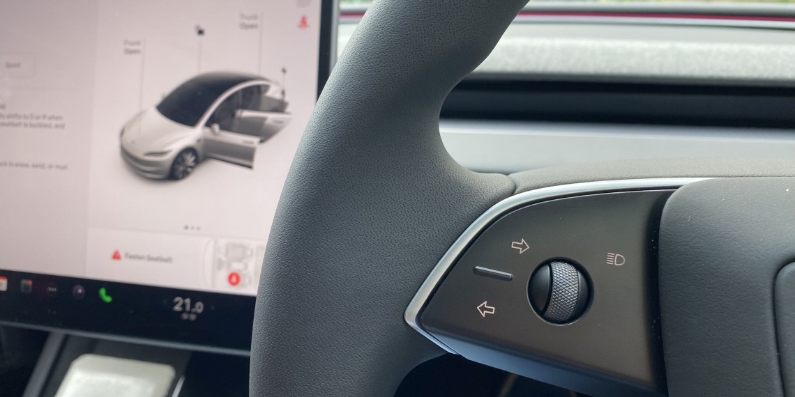 Signal stalks are coming to the Tesla Model 3 'Highland'