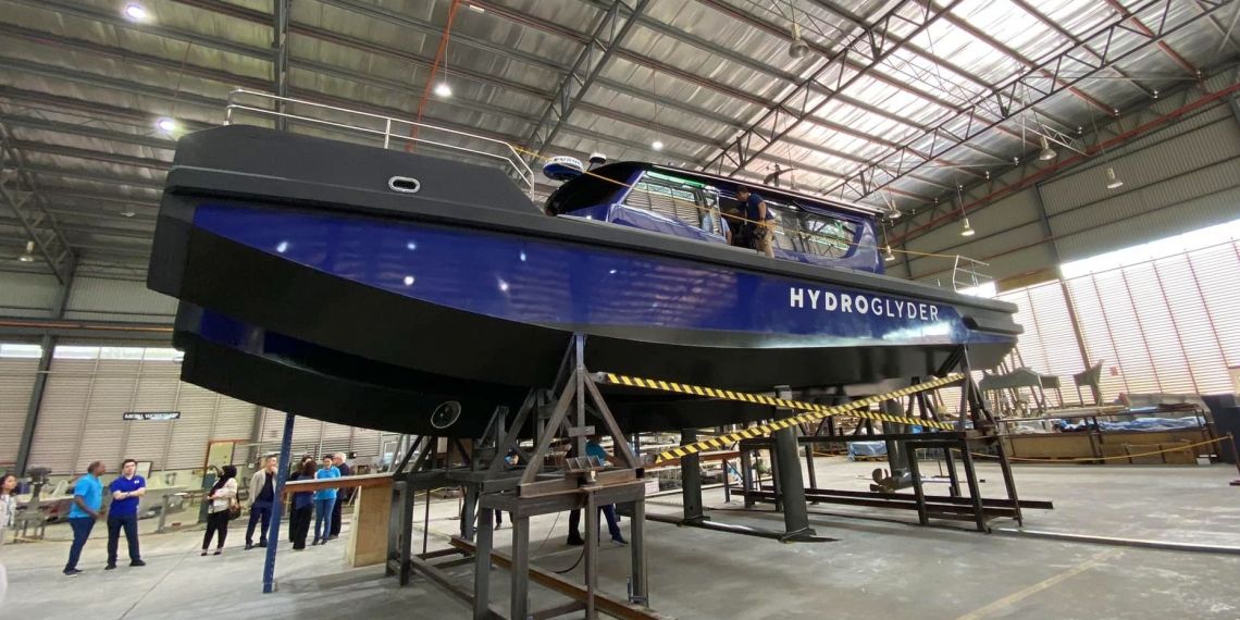 MarinEV launch all-electric Hyperglyder crew transfer vessel