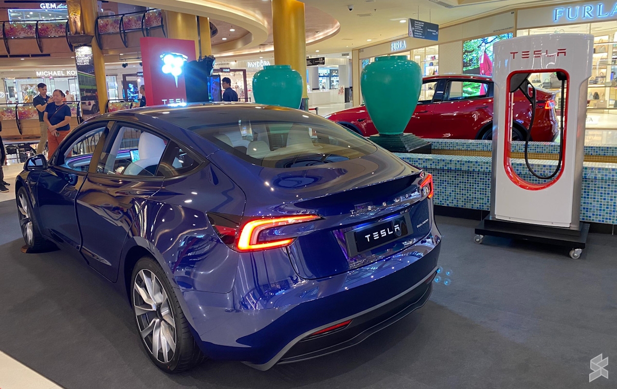 Tesla Supercharger Sunway Pyramid now open, four charging bays at RM1 ...