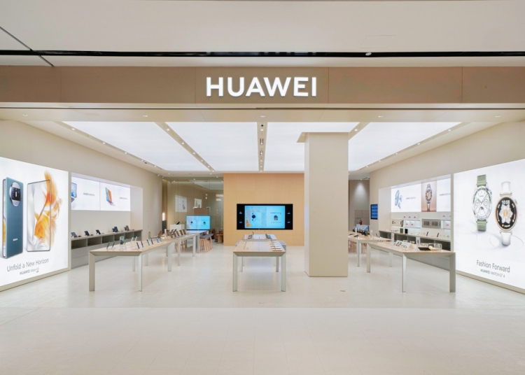 Here's the opening promo for Huawei Experience Store TRX