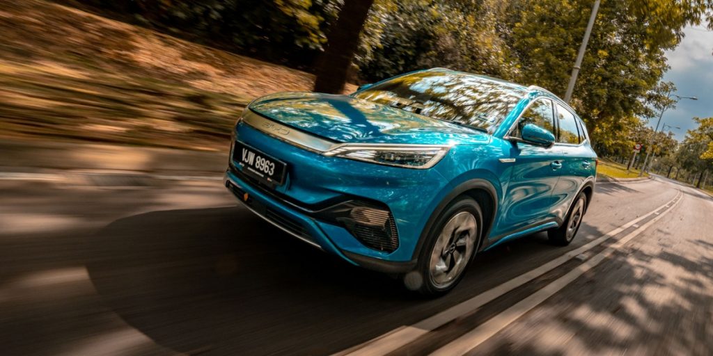 Tackle a chaotic city in the comfort of the electric ATTO 3