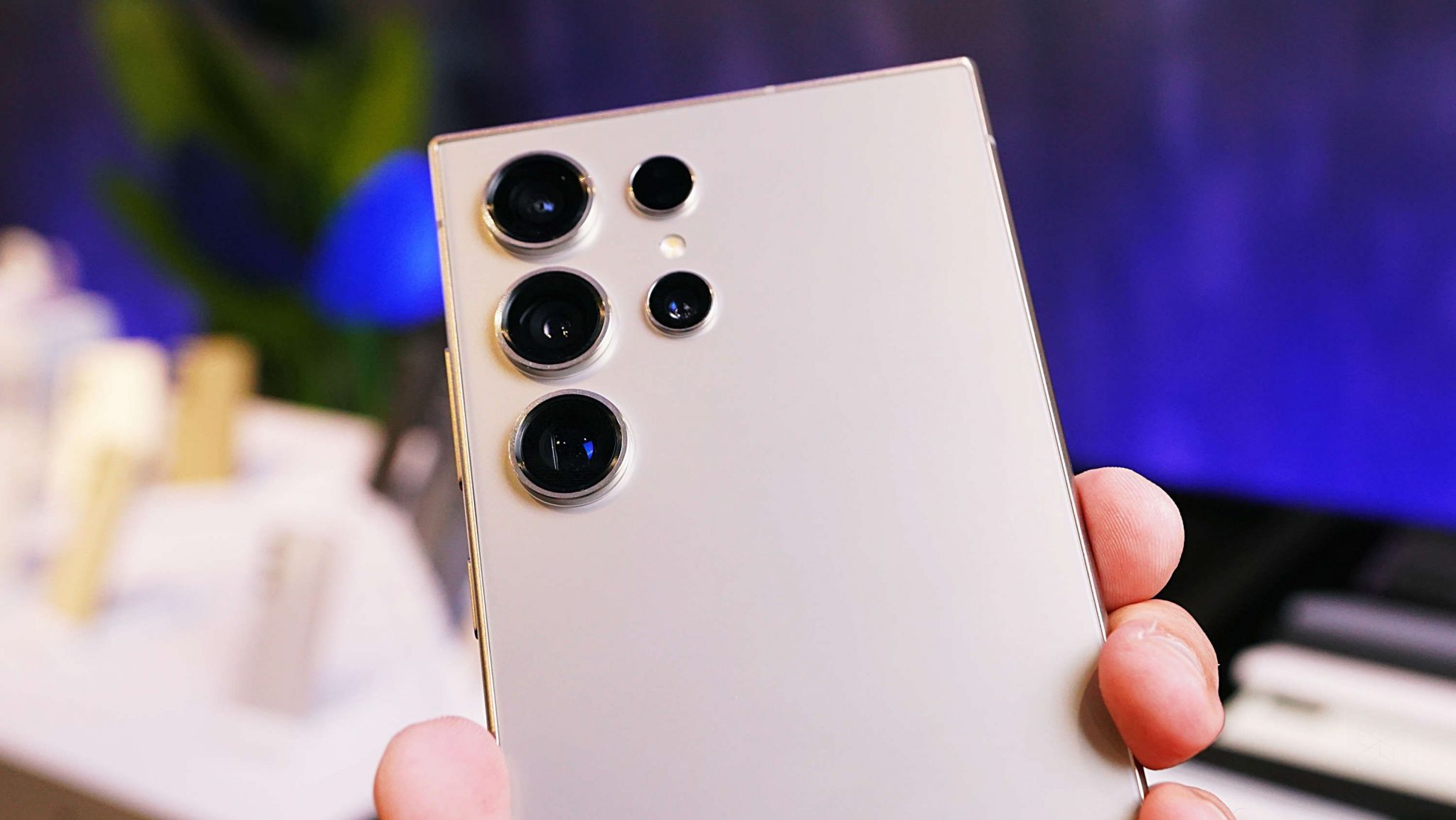 Samsung Galaxy S24 Ultra: Impressive AI, Titanium frame and long ...