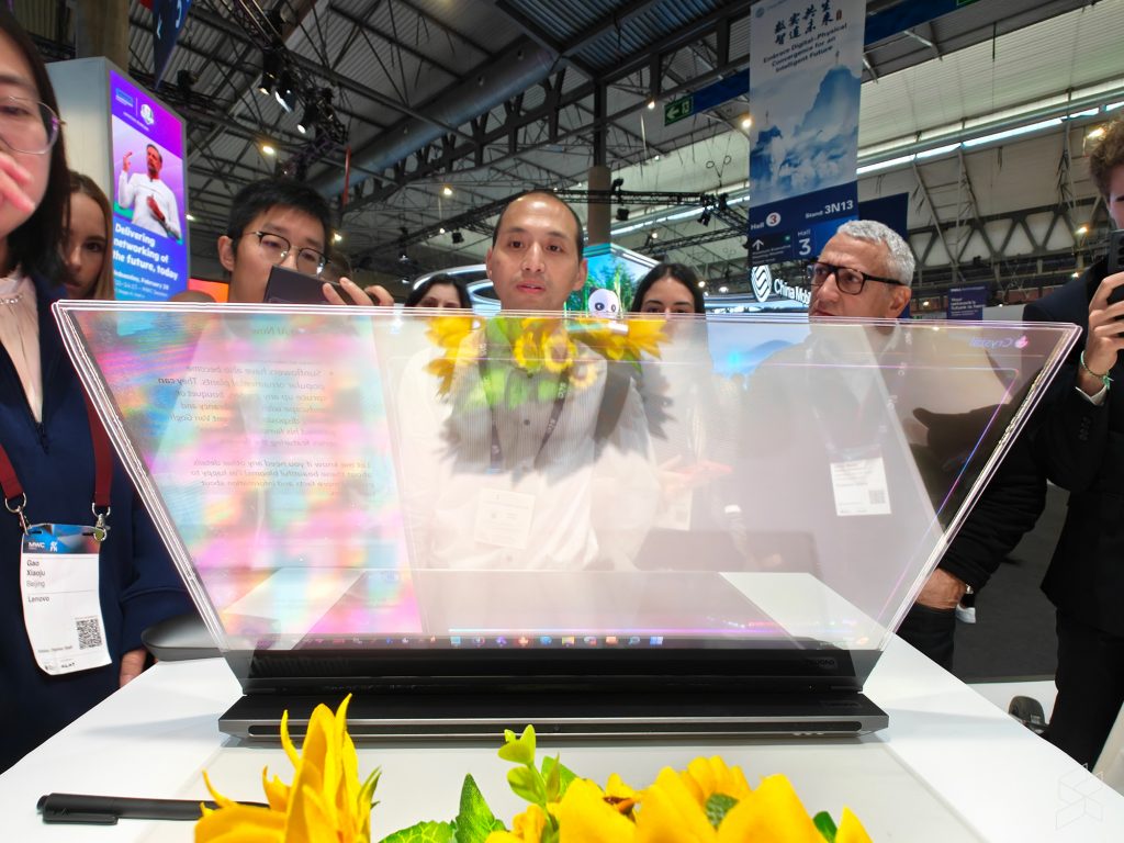 Lenovo's weird proof of concept laptop has a 17.3-inch, Micro-LED ...