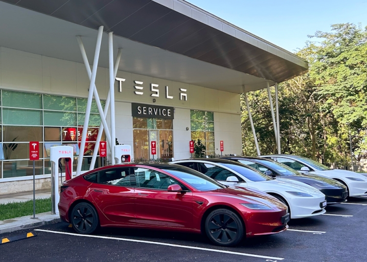 Tesla Malaysia offers RM10,000 off to switch from ICE to EV