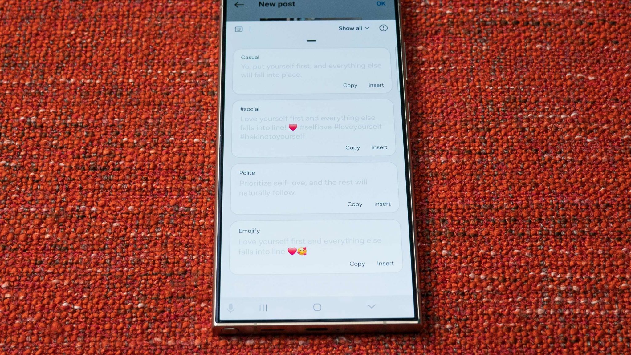 Galaxy AI: Use Chat Assist to reshape messages and captions