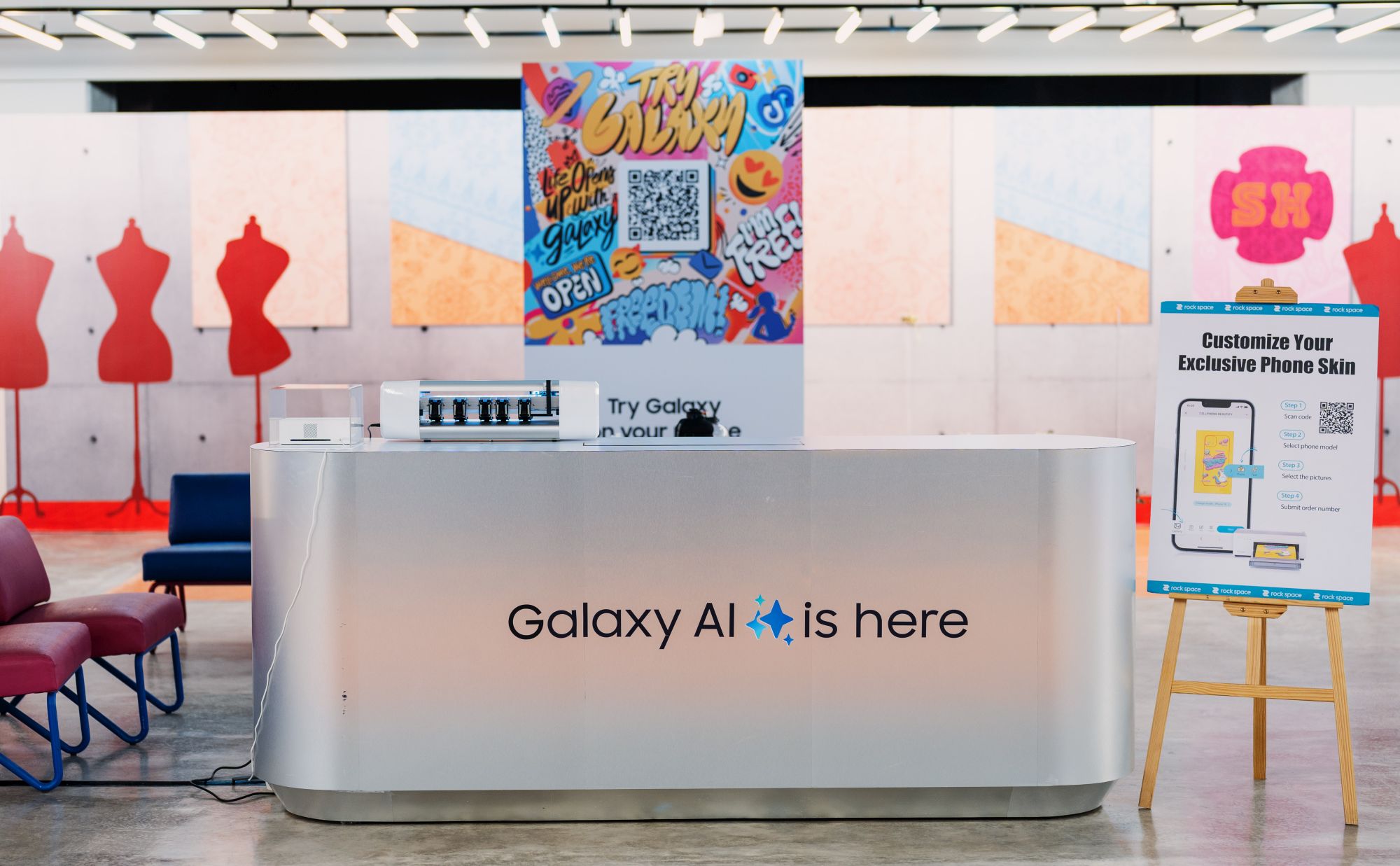 Samsung takes over Semua House with interactive Galaxy 24-themed escape ...
