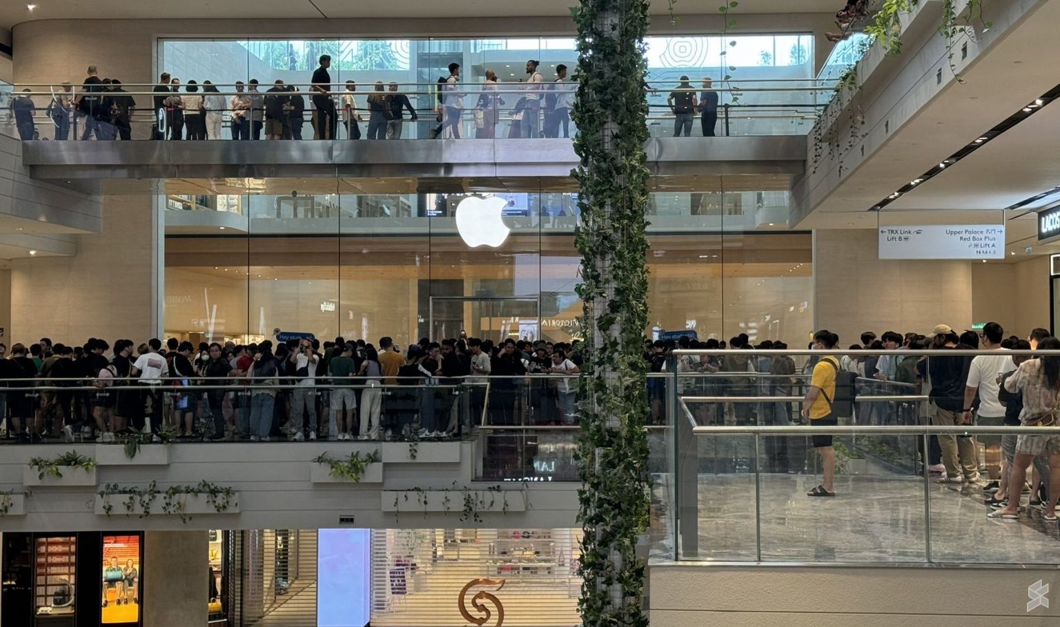 Apple Store at The Exchange TRX officially opens its doors