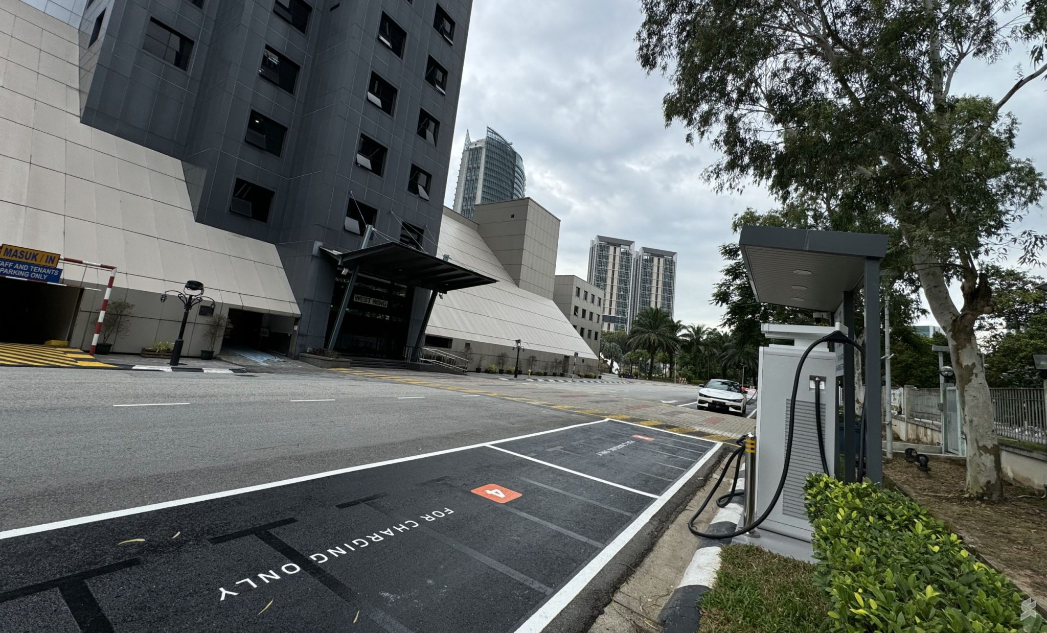 DC Handal 200kW DC Charger at Menara MATRADE KL