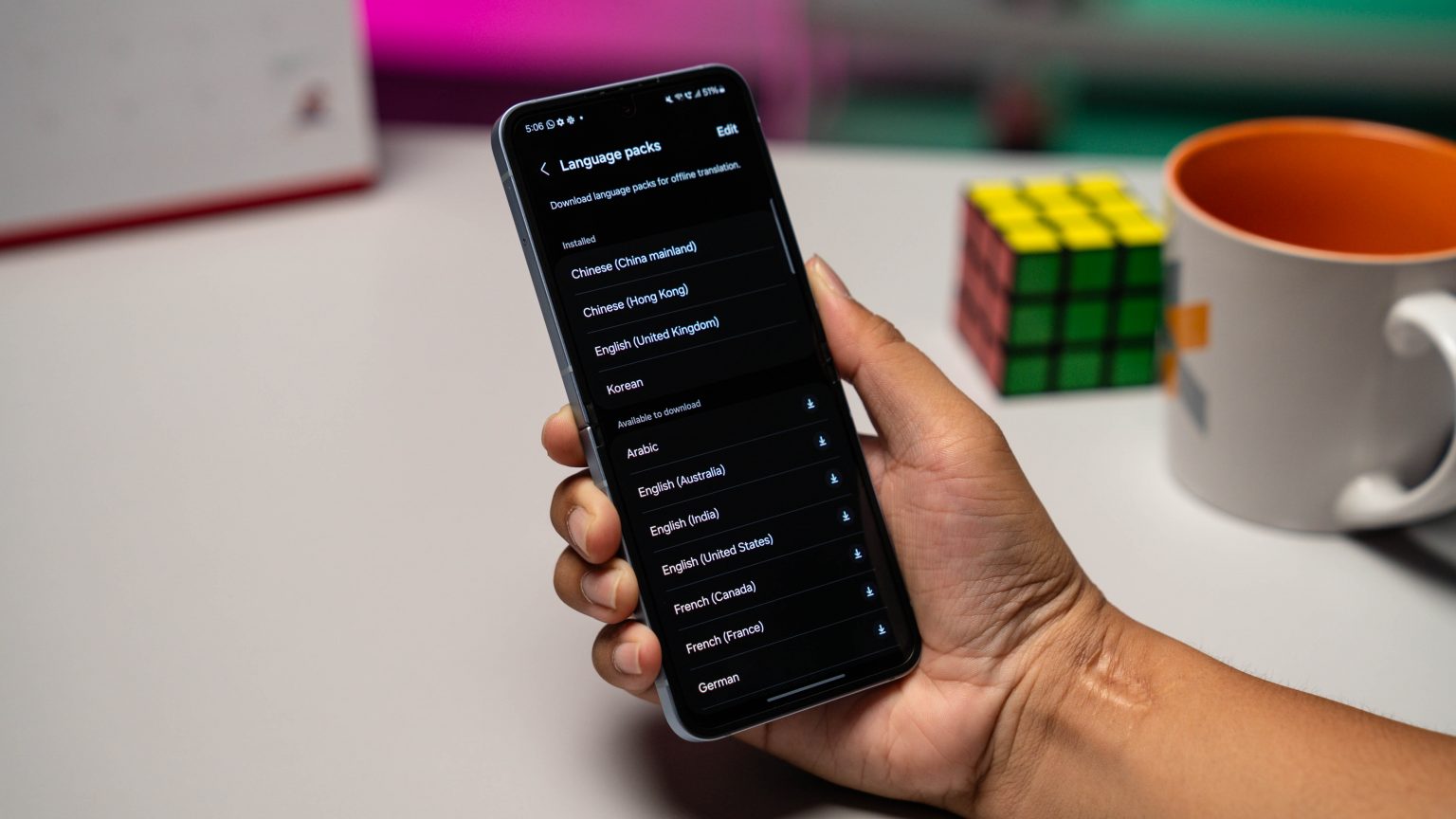 Galaxy Z Flip6: Translate conversations in the coolest way possible